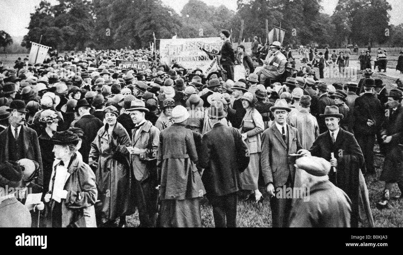 1920s anti war protester hi-res stock photography and images - Alamy