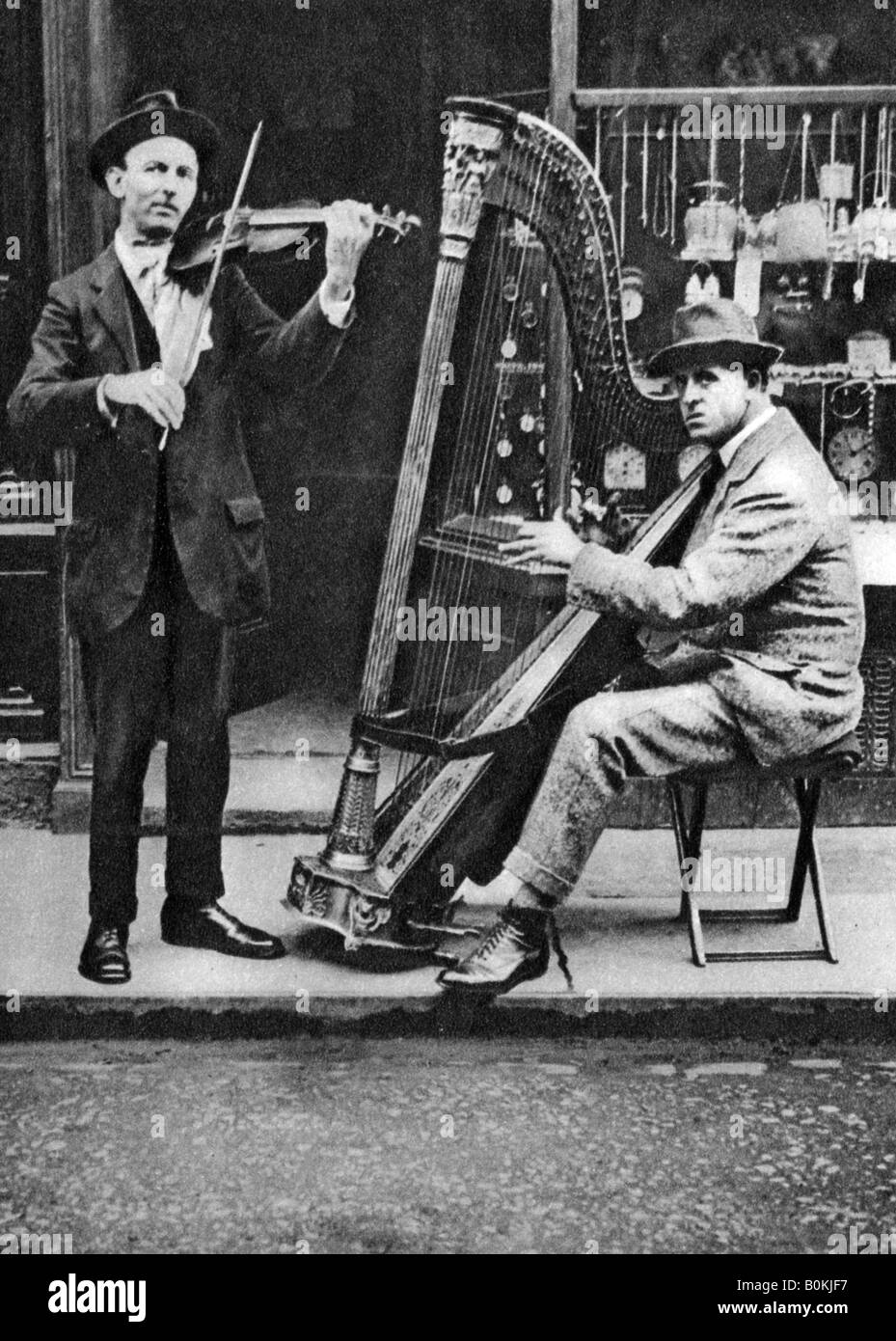 Street musicians, London, 1926-1927. Artist: Unknown Stock Photo - Alamy