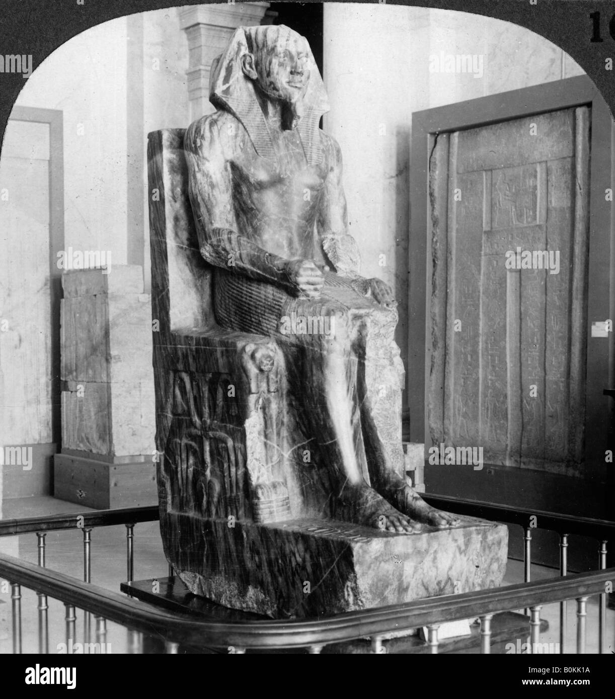 'Diorite statue of King Khafre, builder of the second Pyramid of Gizeh ...