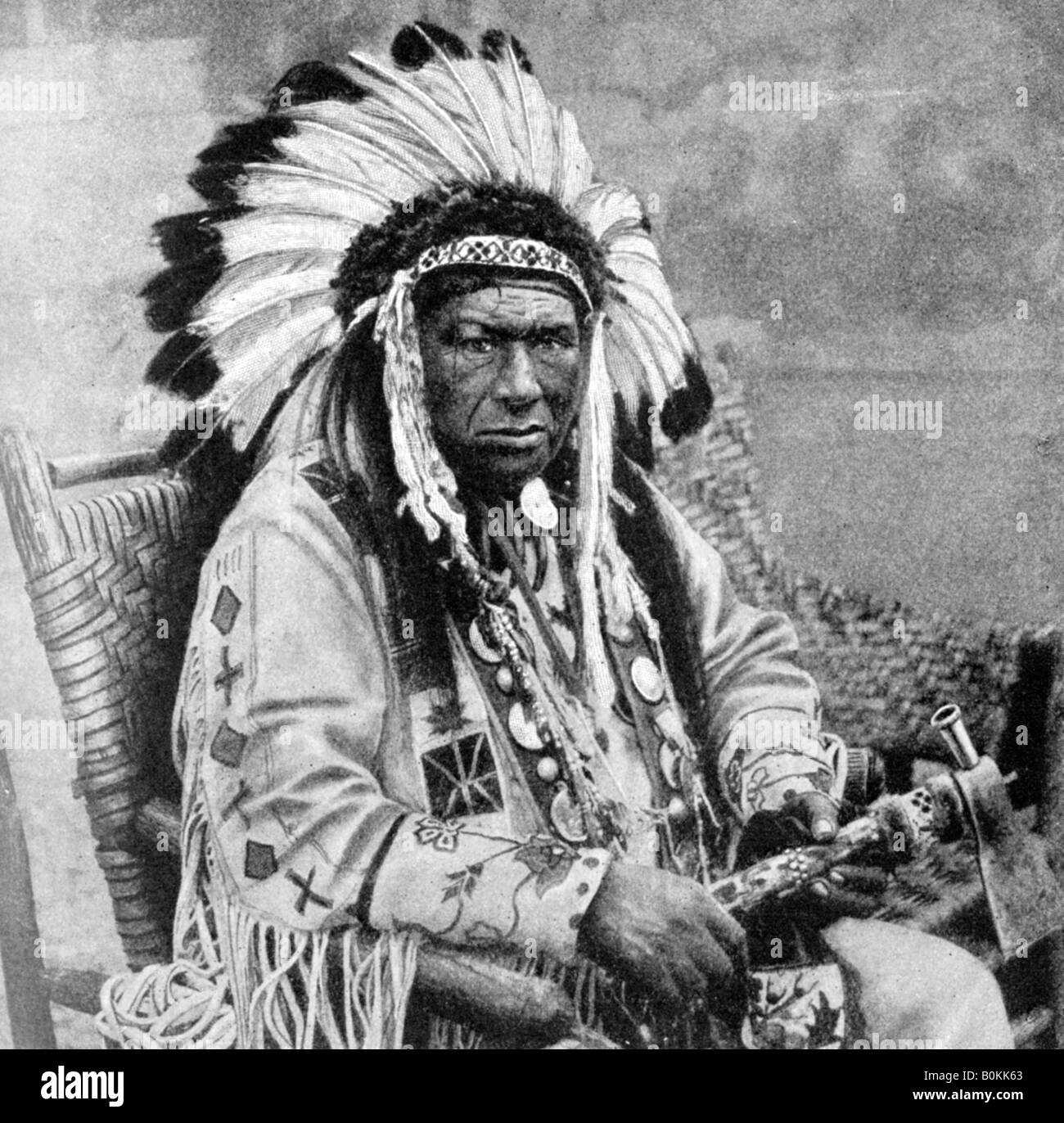 Chief white eagle hi-res stock photography and images - Alamy