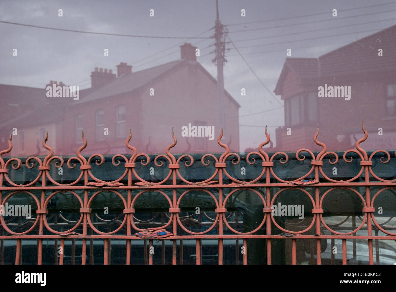 Old shop front ireland hi-res stock photography and images - Alamy
