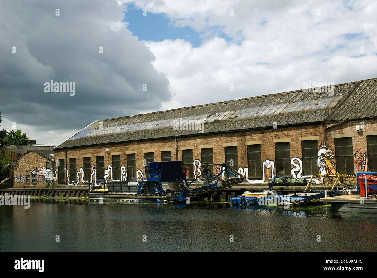 Lea valley graffiti hi-res stock photography and images - Alamy