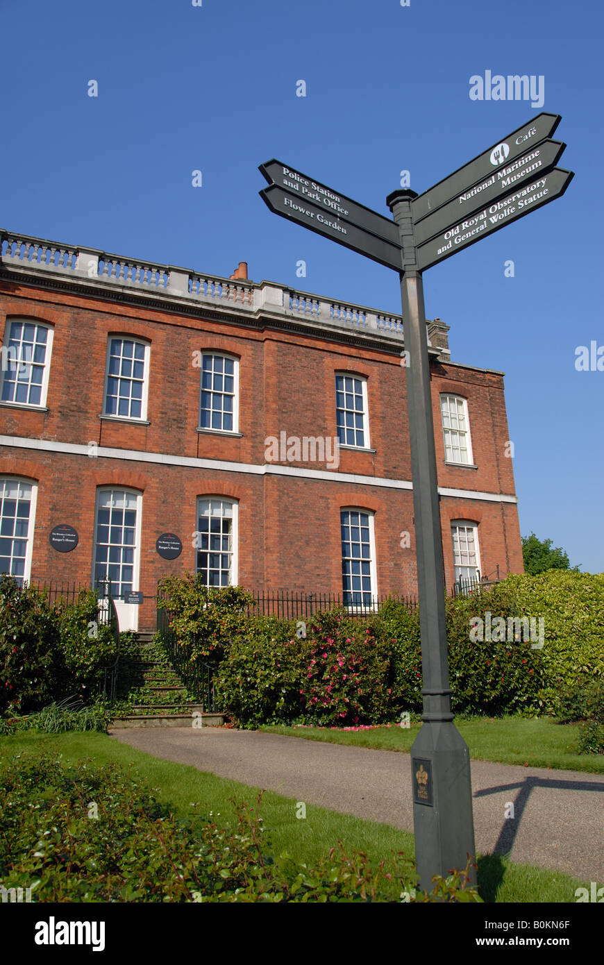 The rear of Ranger's House (Home of The Wernher Collection) in ...