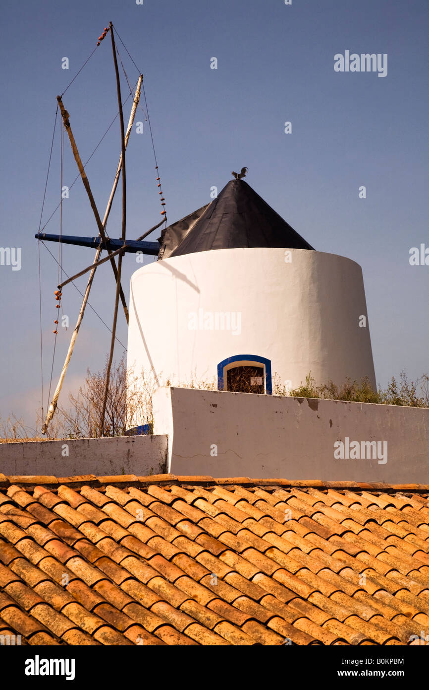 Rounded outside hi-res stock photography and images - Alamy