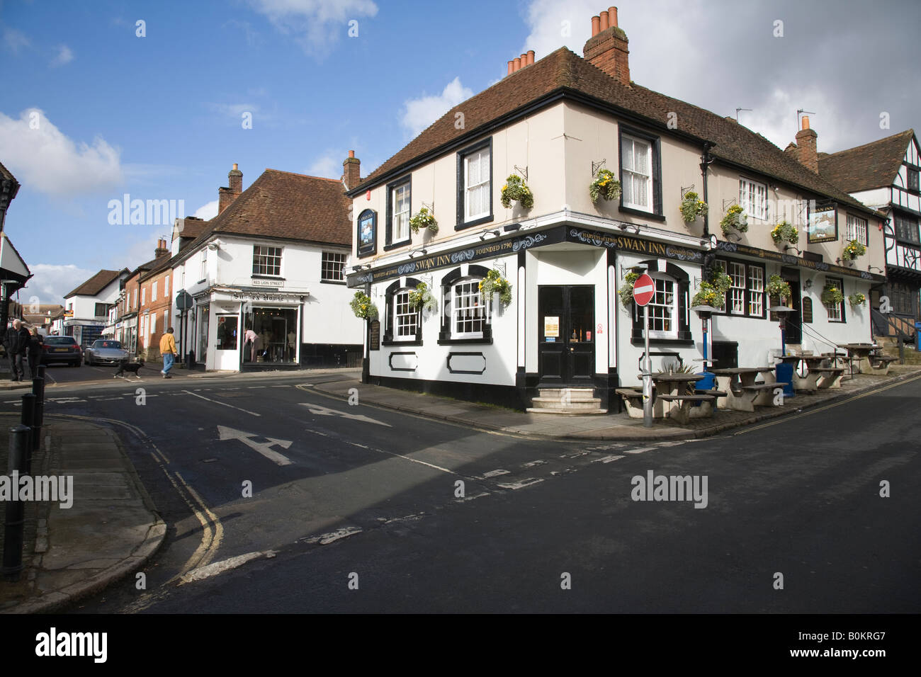 The Swan Inn, with its origins in the 18th century, Midhurst, West ...