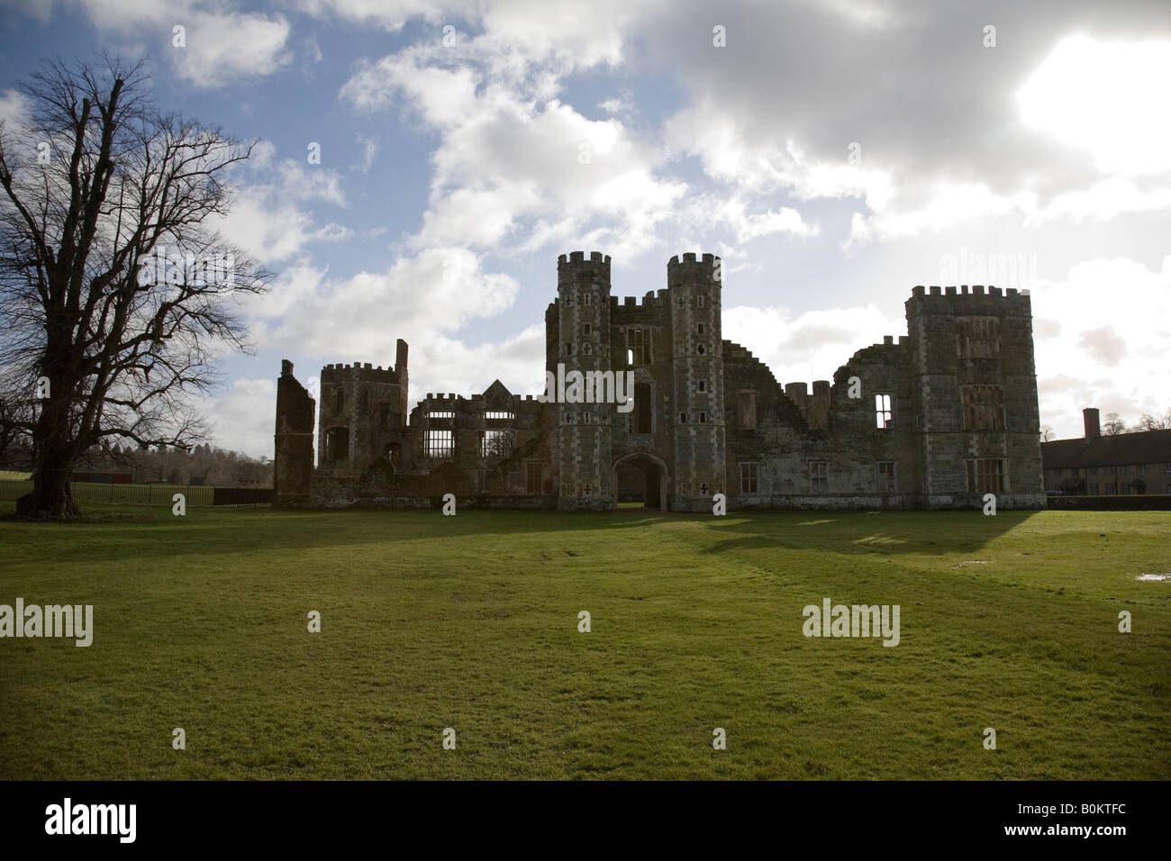 Cowdray Ruins, Midhurst, West Sussex, England Stock Photo - Alamy