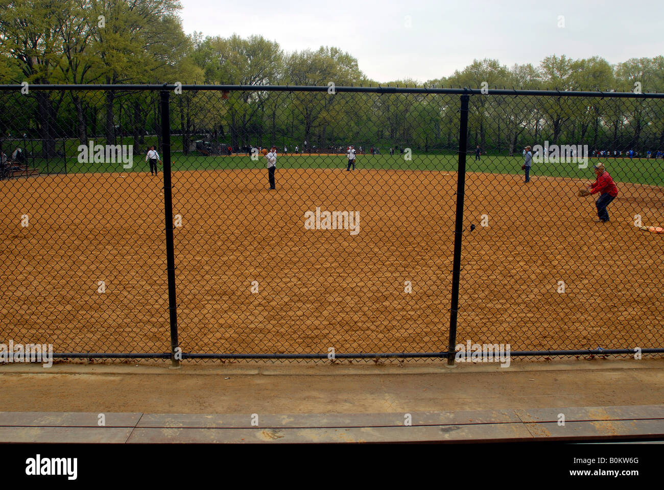 Outfield softball hi-res stock photography and images - Alamy