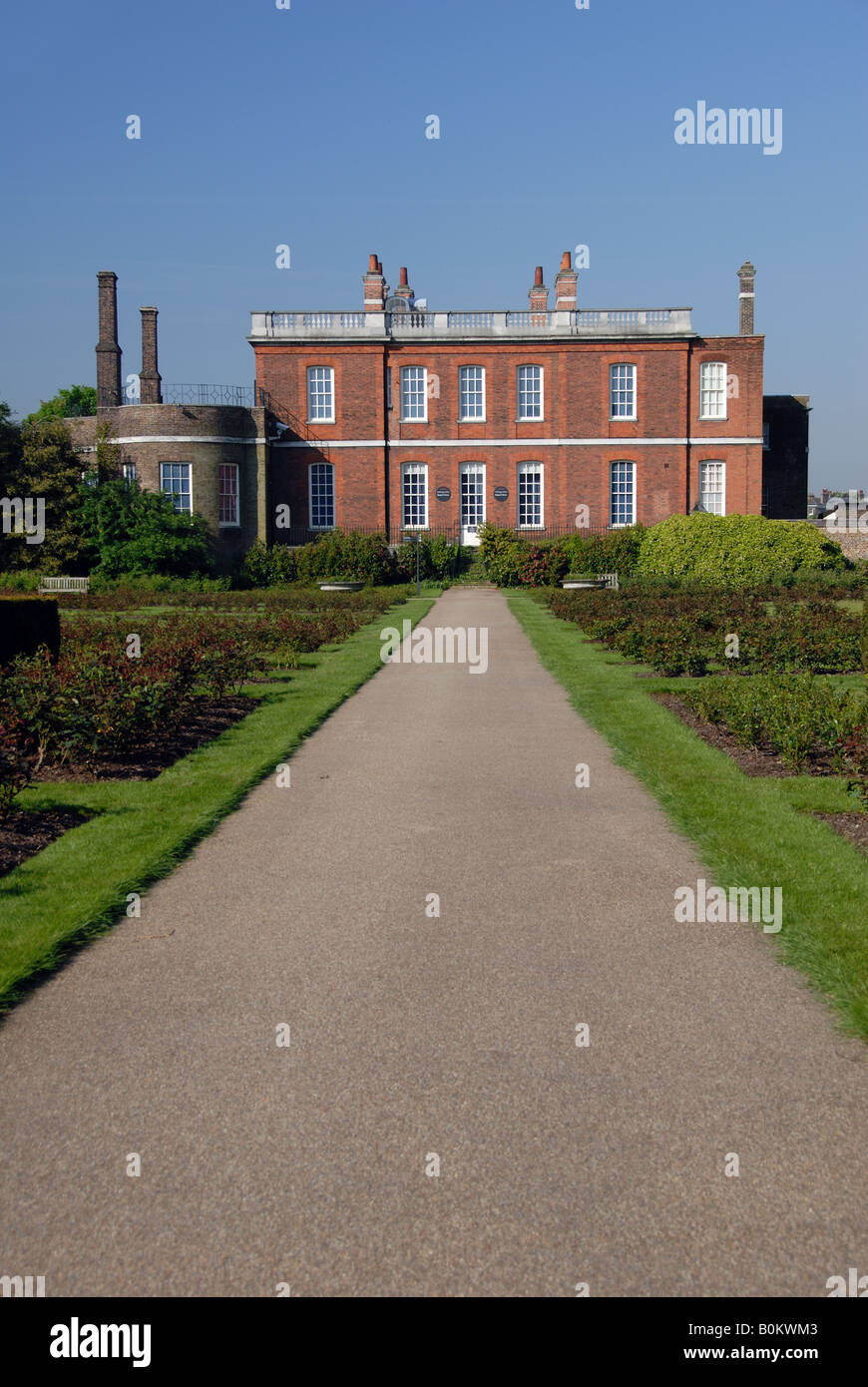 The rear of Ranger's House (Home of The Wernher Collection) in ...