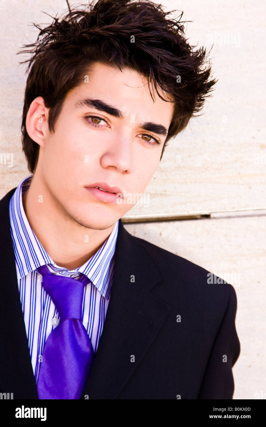 Portrait looking right hi-res stock photography and images - Alamy