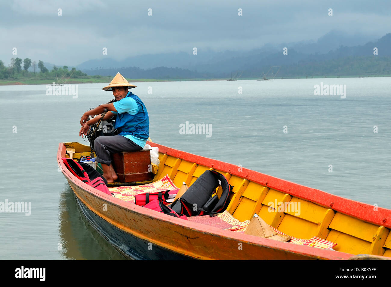 Thailand boatman boat hi-res stock photography and images - Alamy