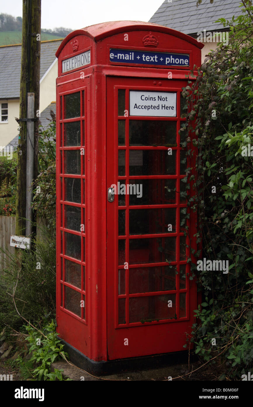 Public telephone box hi-res stock photography and images - Alamy