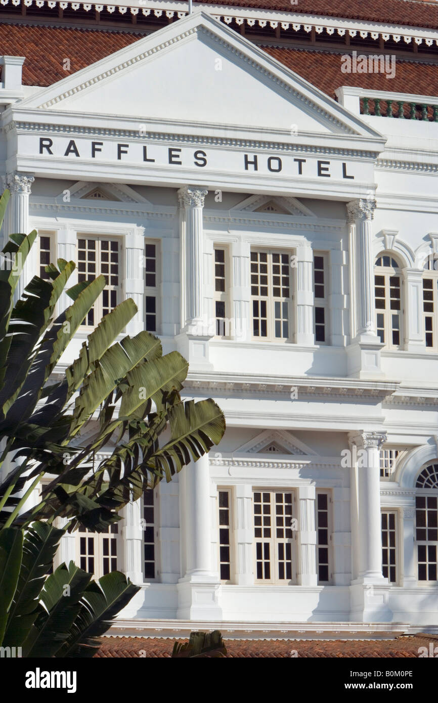 The Facade of Raffles Hotel, Singapore Stock Photo - Alamy