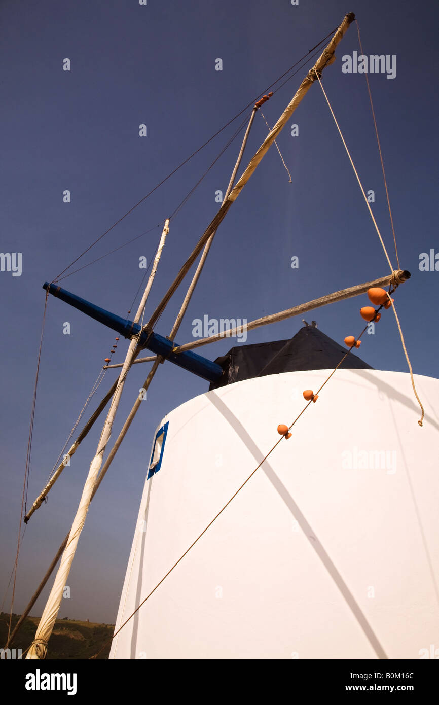 Rounded rope hi-res stock photography and images - Alamy