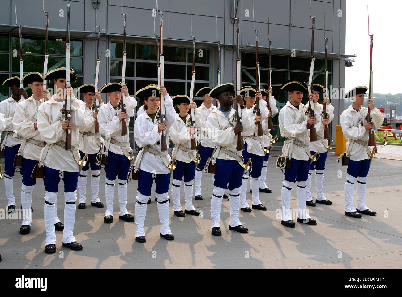 Period soldiers hi-res stock photography and images - Alamy