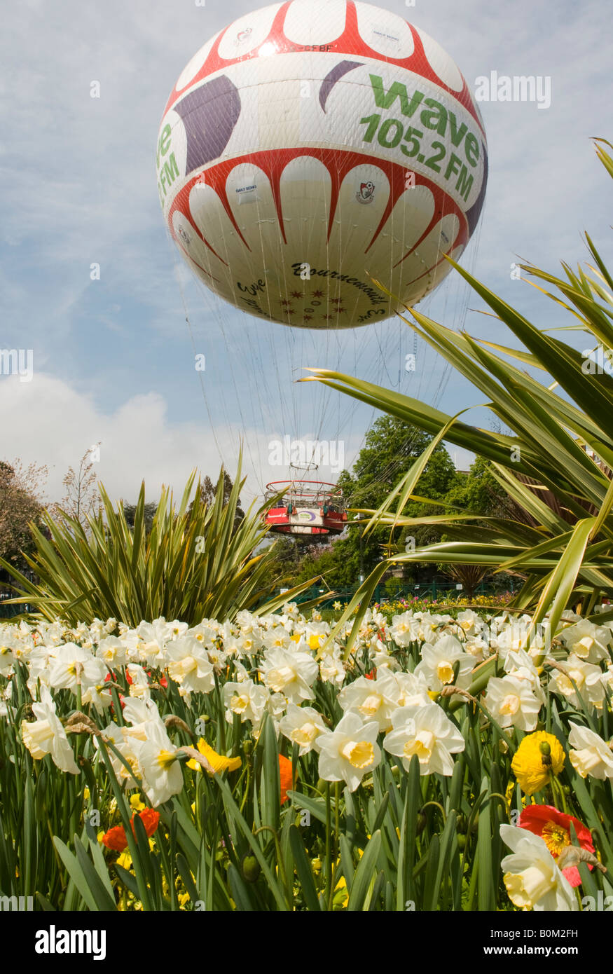 The Bournemouth eye. Air balloon located on Bournemouth seafront ...