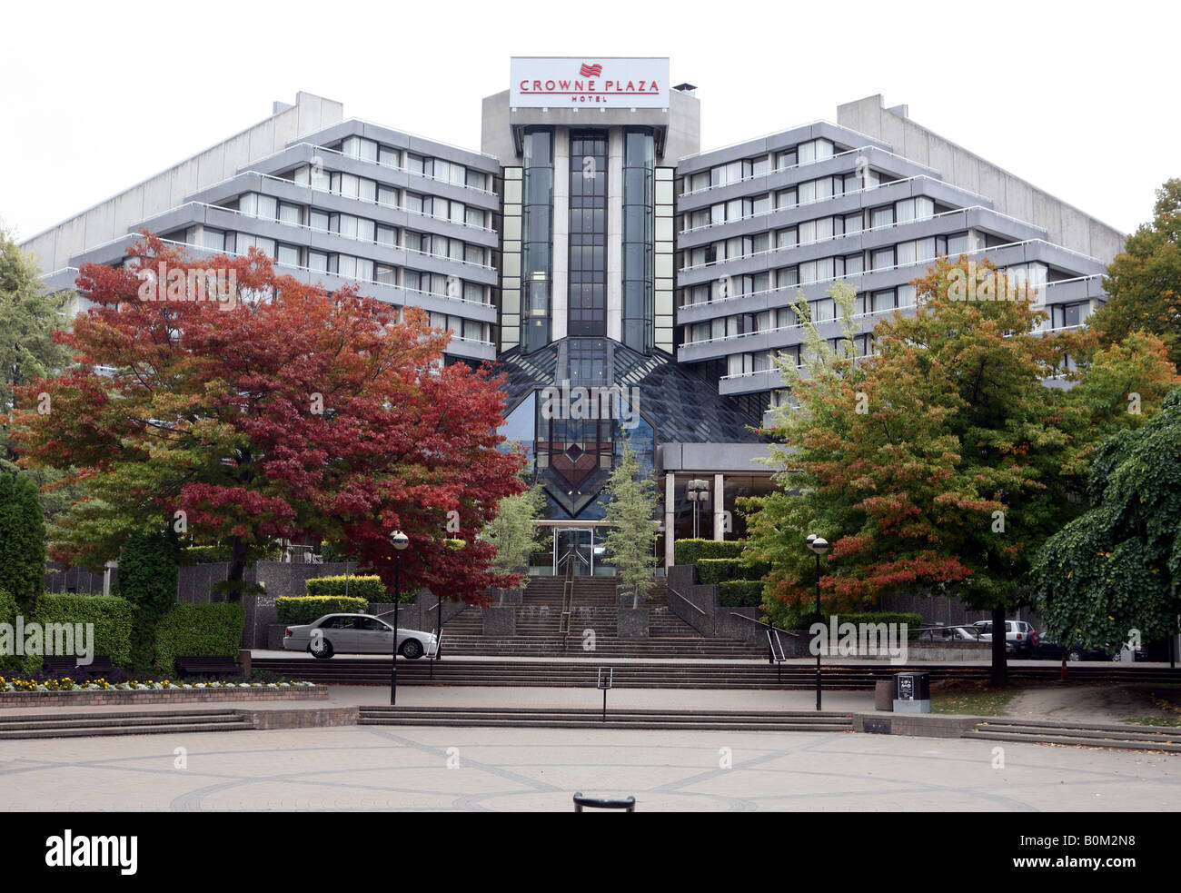 Victoria square Crowne plaza hotel Christchurch New Zealand Stock Photo ...