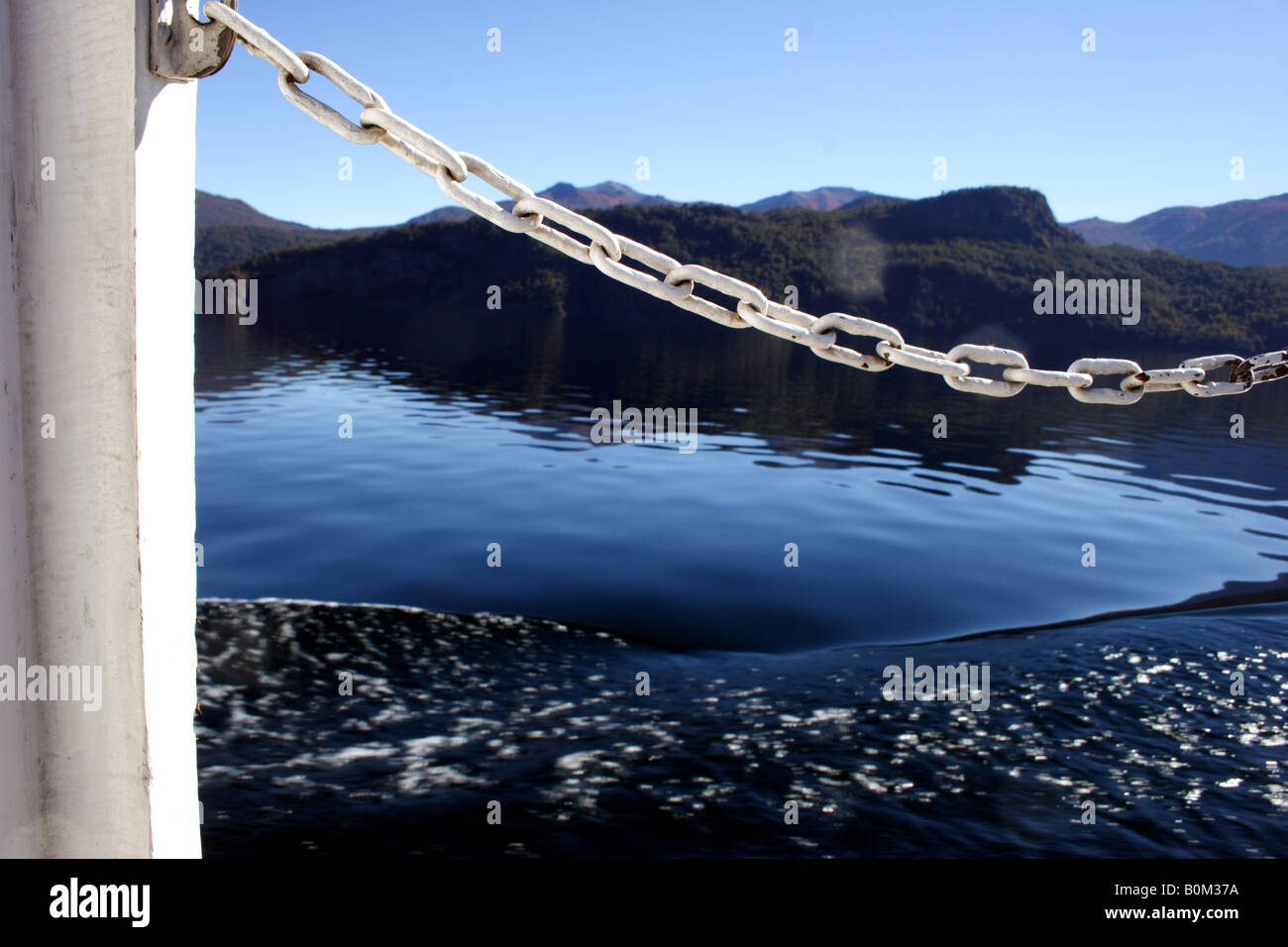 Chain and waves 2 Stock Photo - Alamy