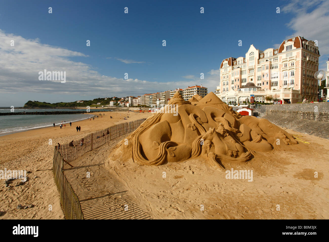 Sculpture de saint jean hi-res stock photography and images - Alamy