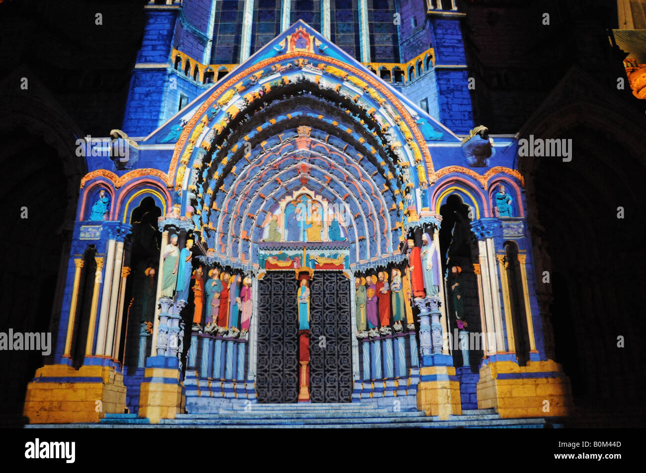 Chartres cathedral labyrinth hi-res stock photography and images - Alamy