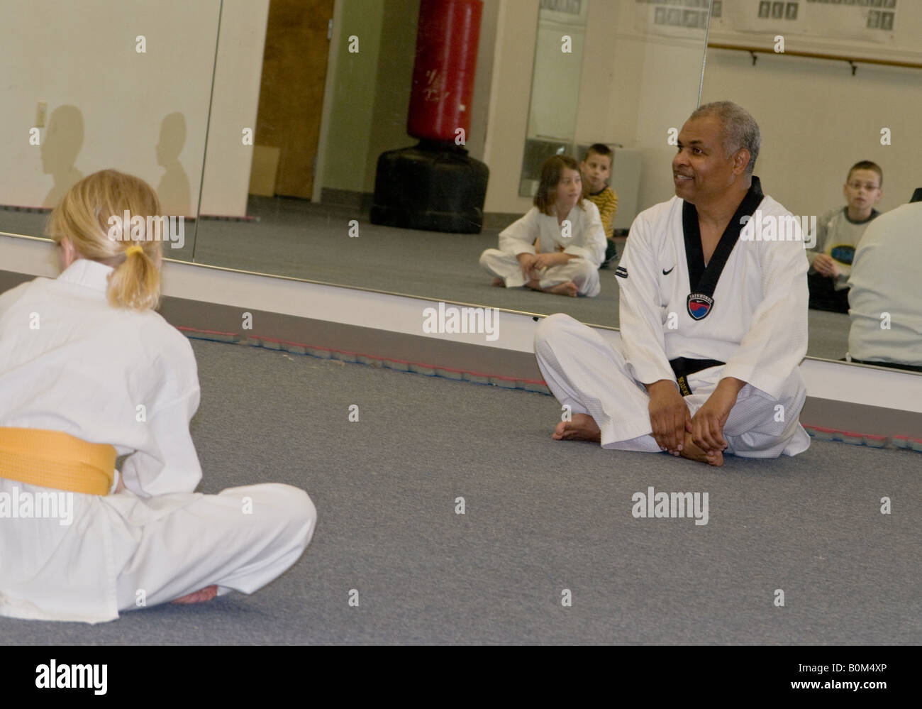Youth class tae kwan do doe martial arts exercise self defense ...