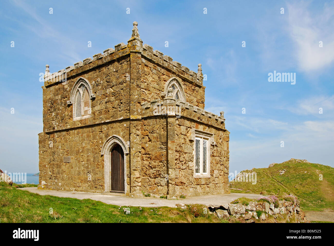 doyden castle on the sea cliffs overlooking port quin,cornwall,england ...