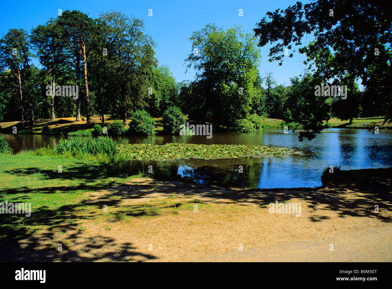 Virginia water surrey hi-res stock photography and images - Alamy