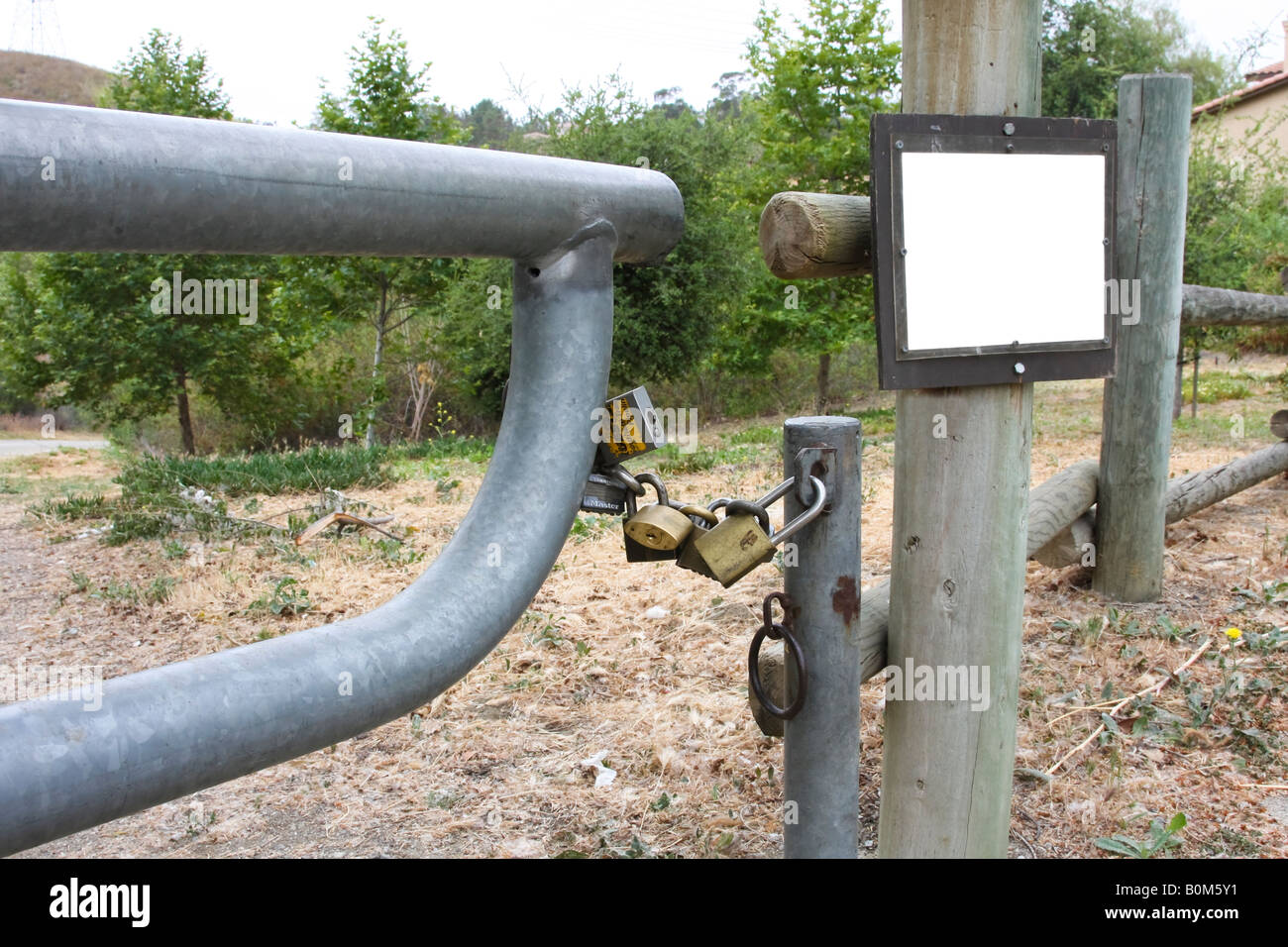Security gate locks hi-res stock photography and images - Alamy
