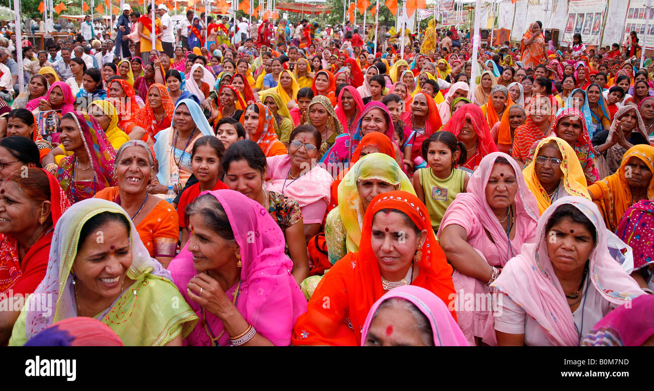 Brahmin caste hi-res stock photography and images - Alamy