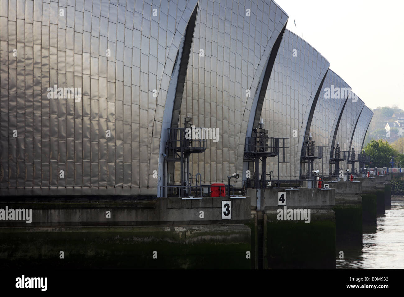 London defence hi-res stock photography and images - Alamy