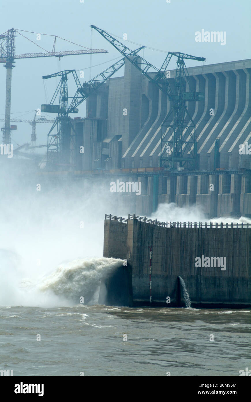 Sanxia Dam, Yangtze River, China Stock Photo - Alamy