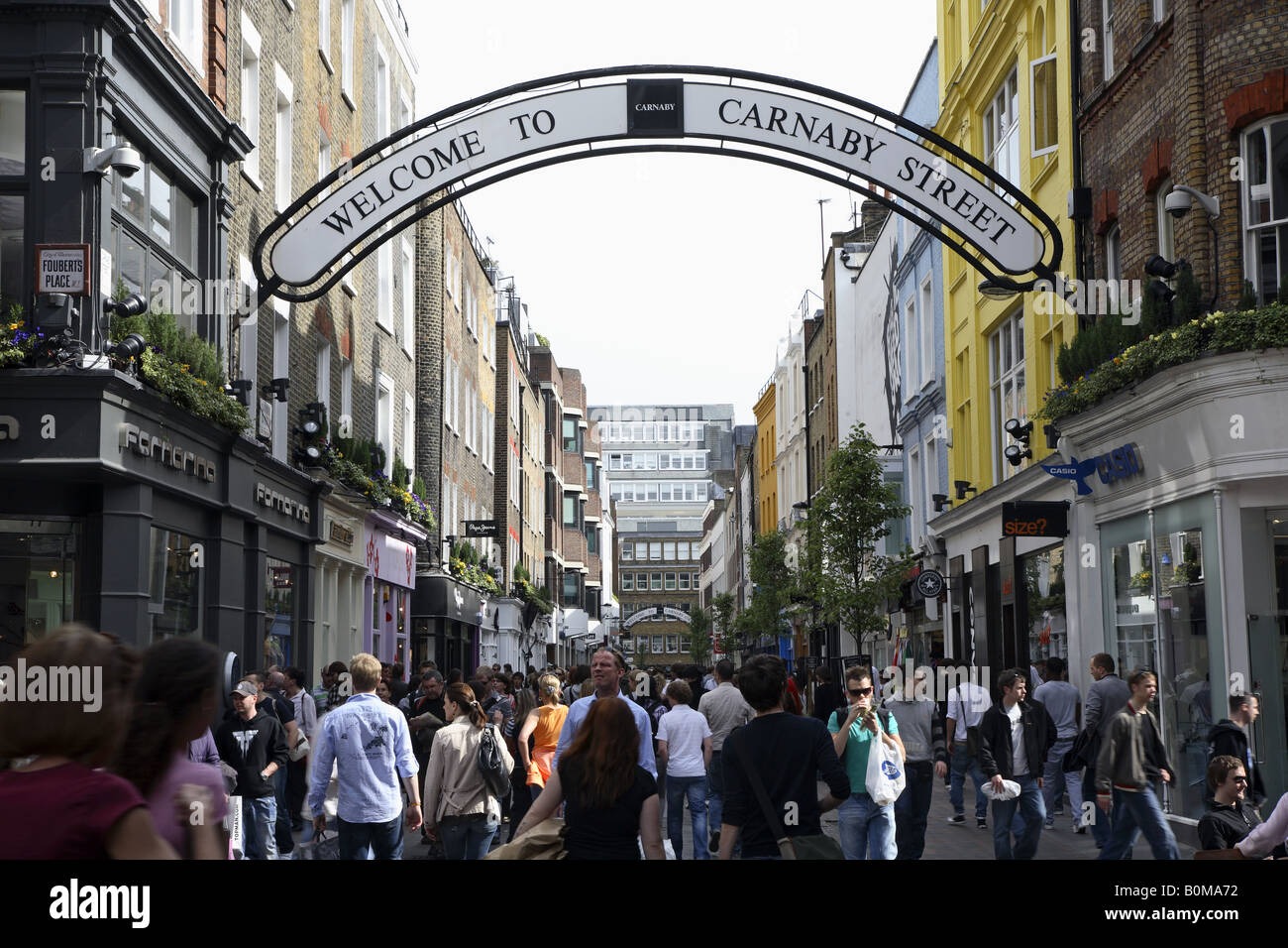 Carnaby street sign hi-res stock photography and images - Alamy