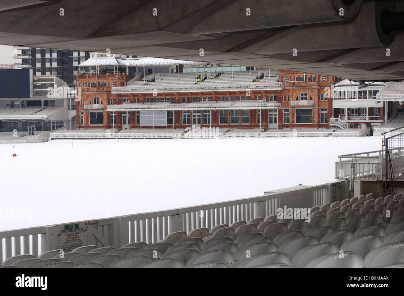 Cricket lords view hi-res stock photography and images - Alamy