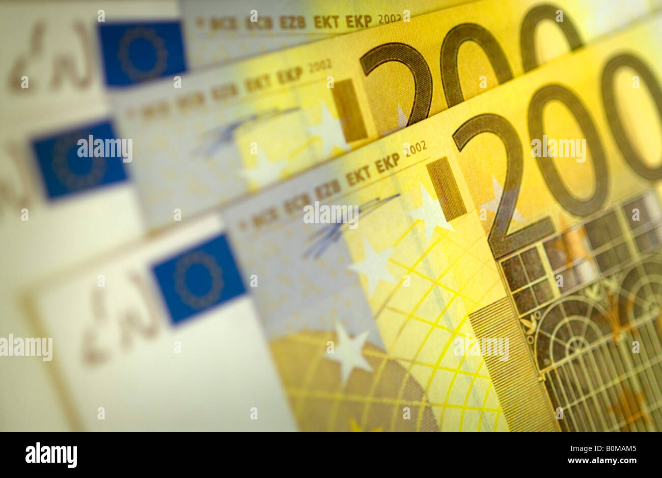 200 euros of bank notes hi-res stock photography and images - Alamy