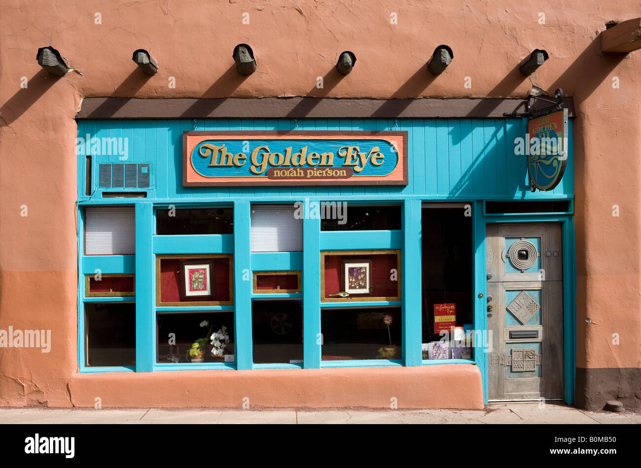 santa fe downtown shops Stock Photo - Alamy