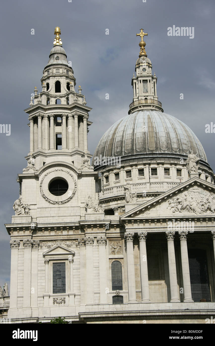 City of London, England. Architecture and dome above the west front of ...
