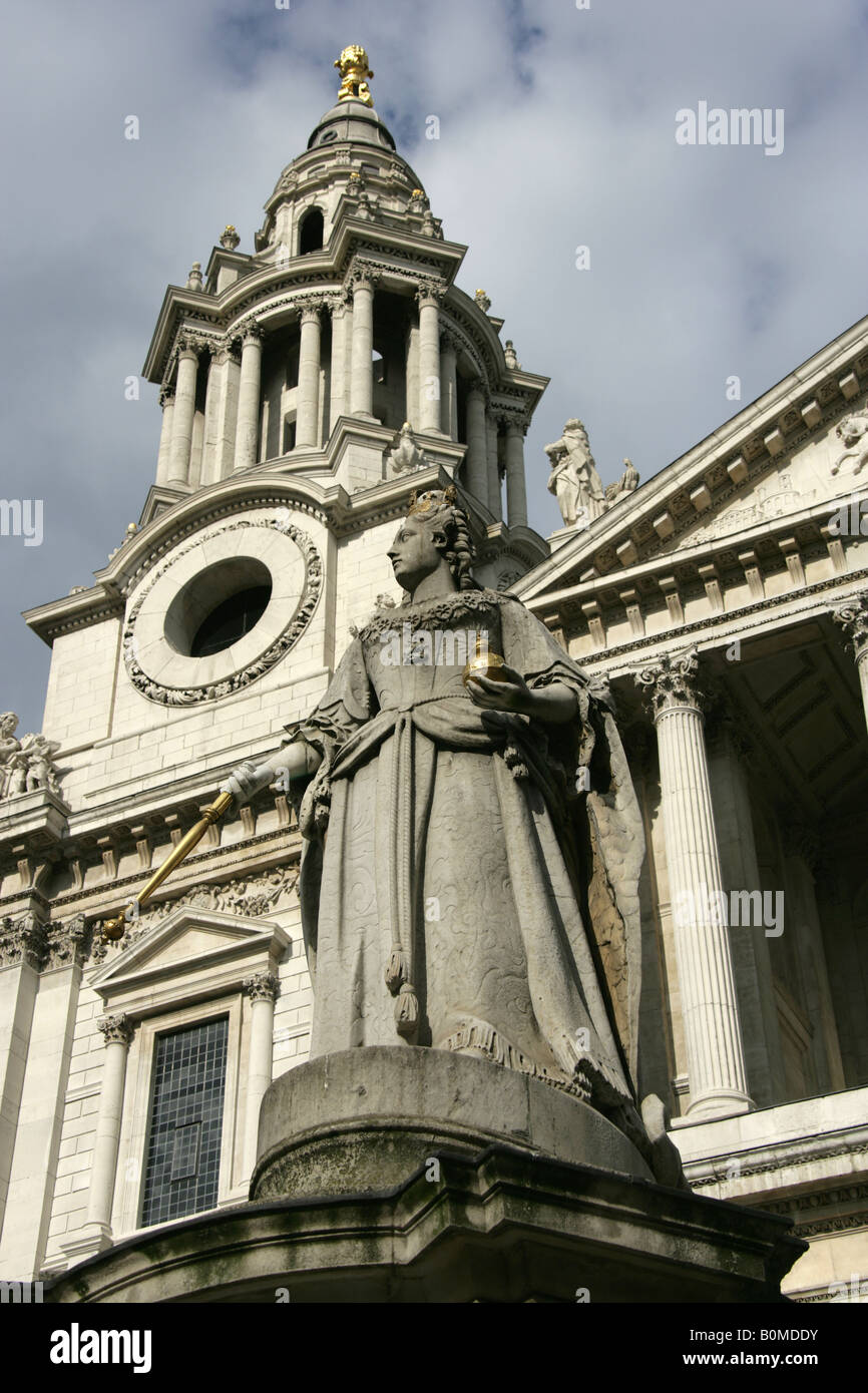 City of London, England. The Queen Anne statue at the west front of the ...