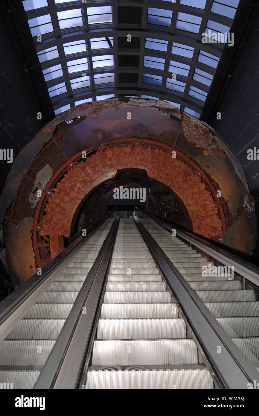 Escalator passing thru Planet Earth in the Natural History Museum ...