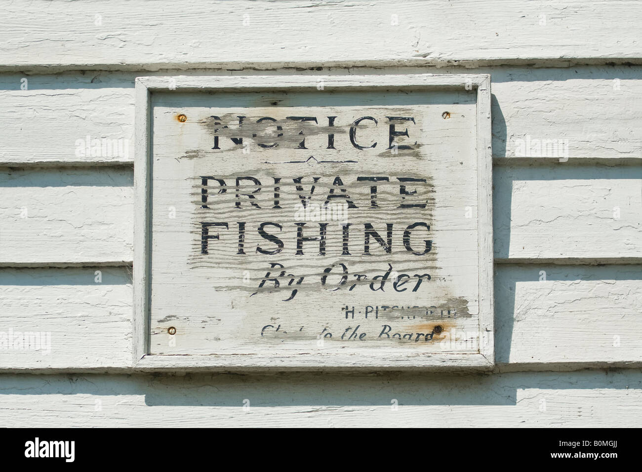 Private fishing sign hi-res stock photography and images - Alamy