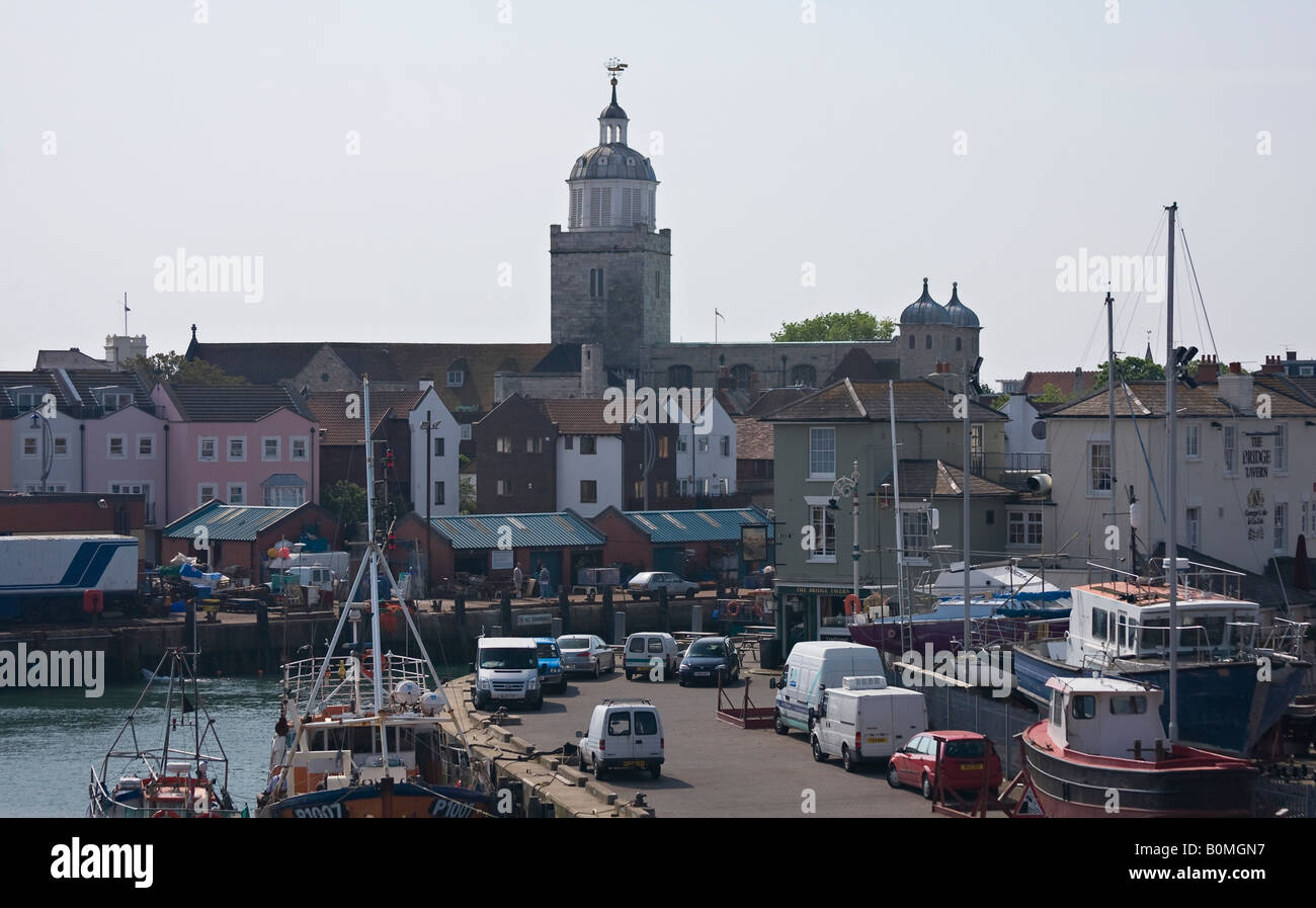 Fishing boats portsmouth england hi-res stock photography and images ...