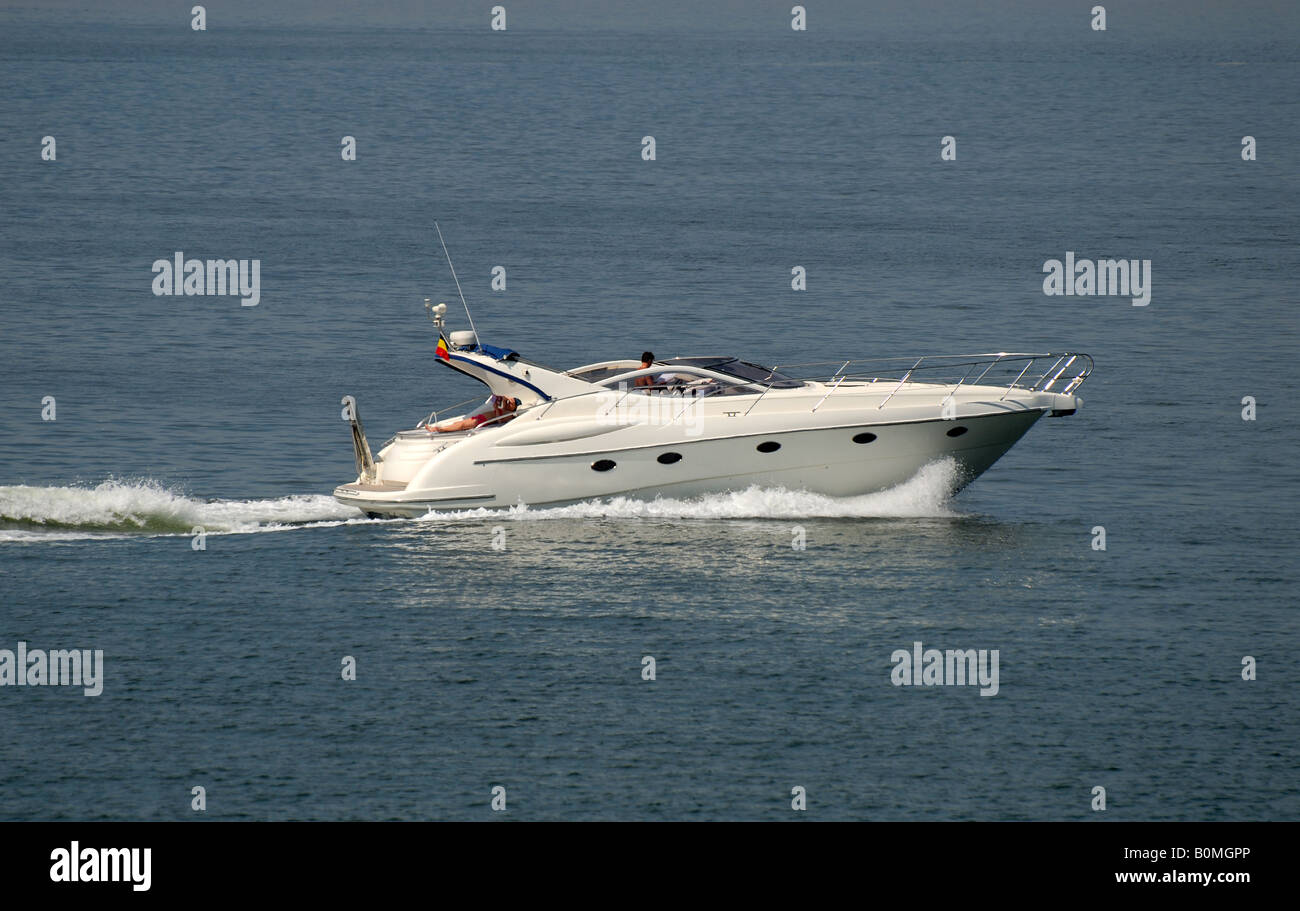 Luxury tour boat hi-res stock photography and images - Alamy