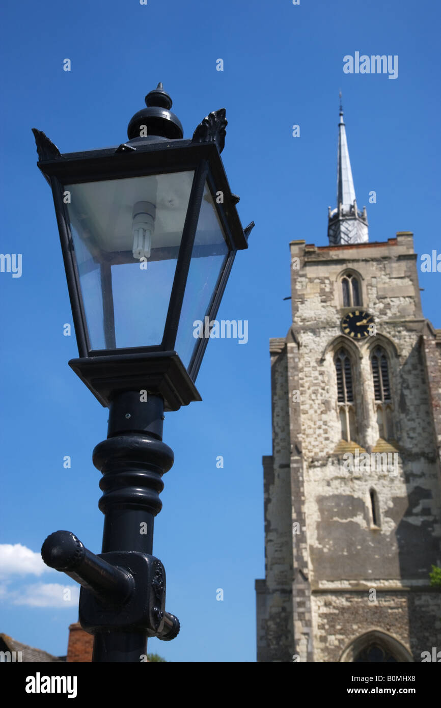 Traditional street lamp hi-res stock photography and images - Alamy