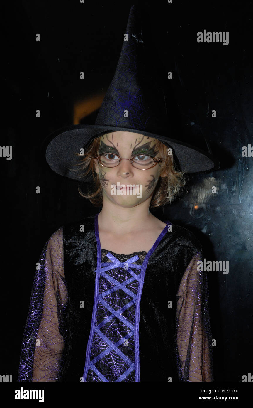 Europe face paint hi-res stock photography and images - Alamy