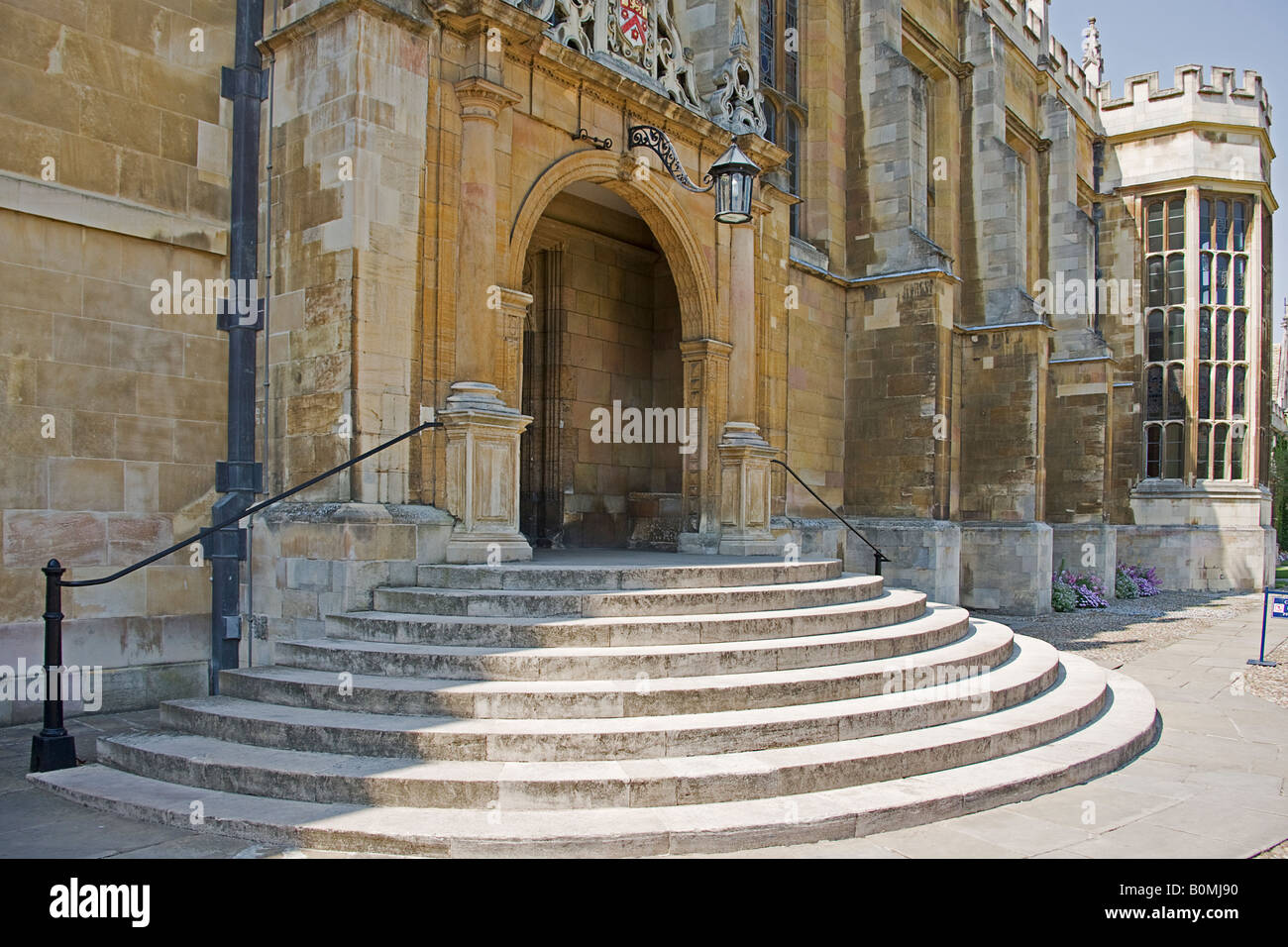 College steps hi-res stock photography and images - Alamy