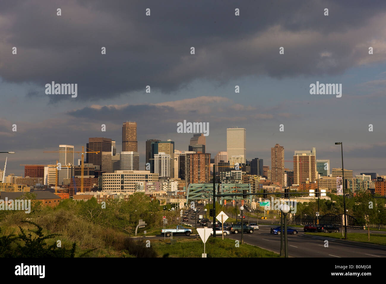 Denver skyline evening hi-res stock photography and images - Alamy