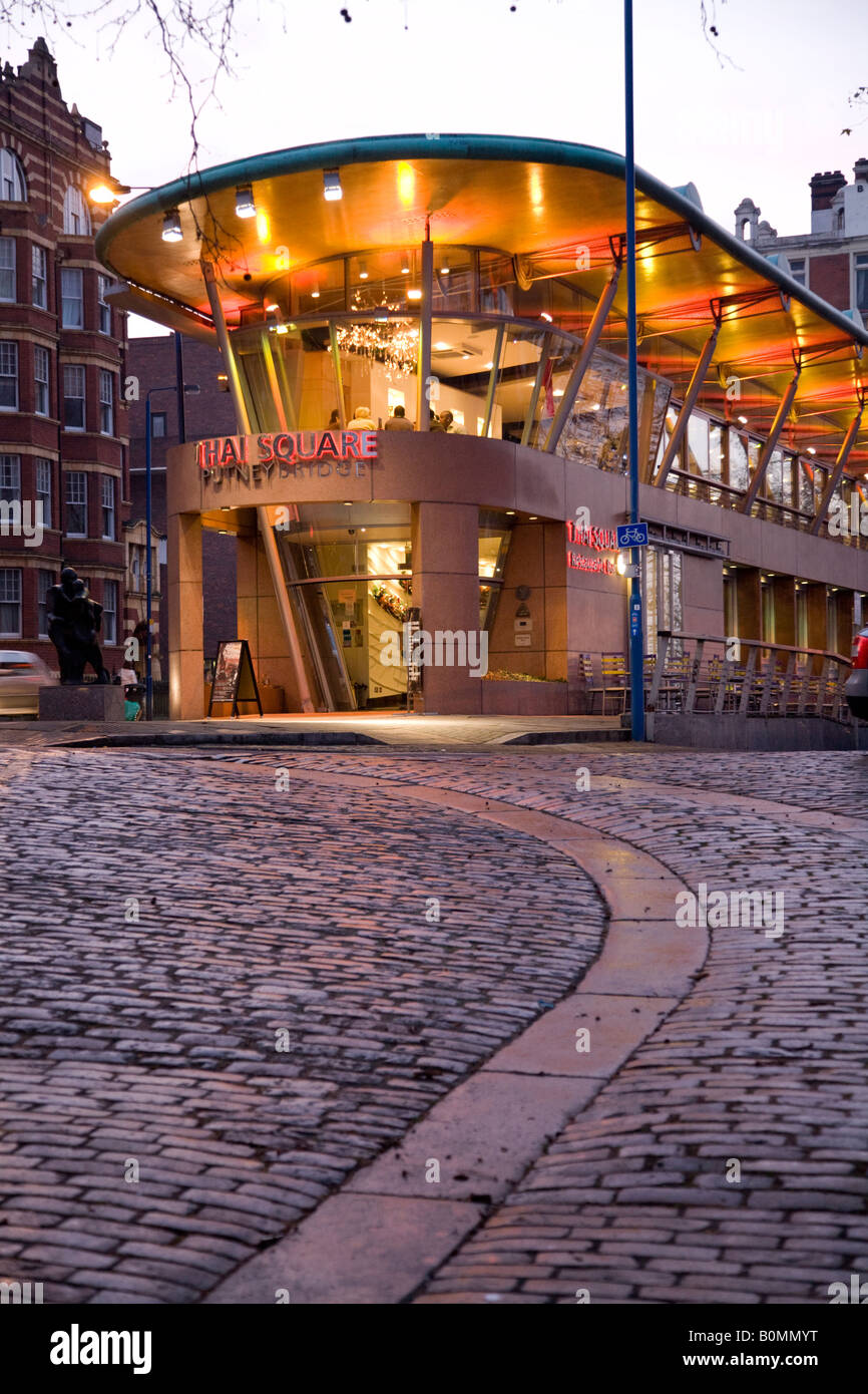 Thai Square restaurant on the Thames at Putney, London. UK Stock Photo ...