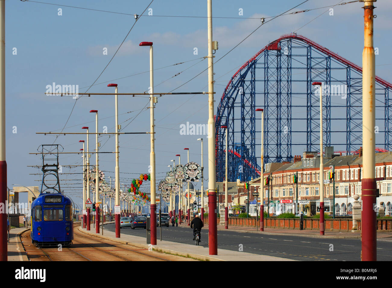 South shore beach blackpool hi-res stock photography and images - Alamy