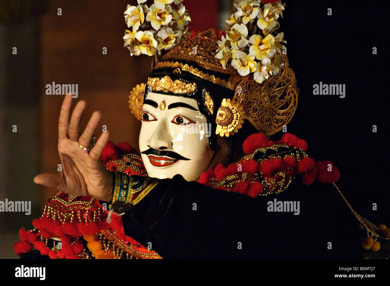 Sanghyang dance hi-res stock photography and images - Alamy