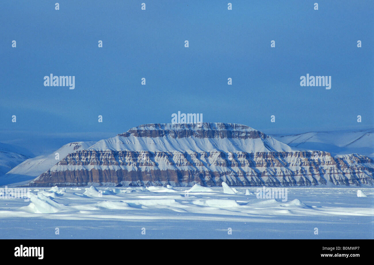 Plateau mountain, Arctic Canada, Lancaster sound Stock Photo - Alamy