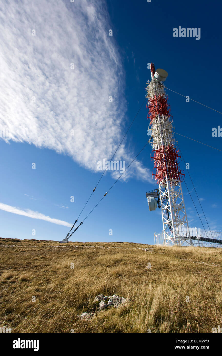 Satellite transmitter hi-res stock photography and images - Alamy