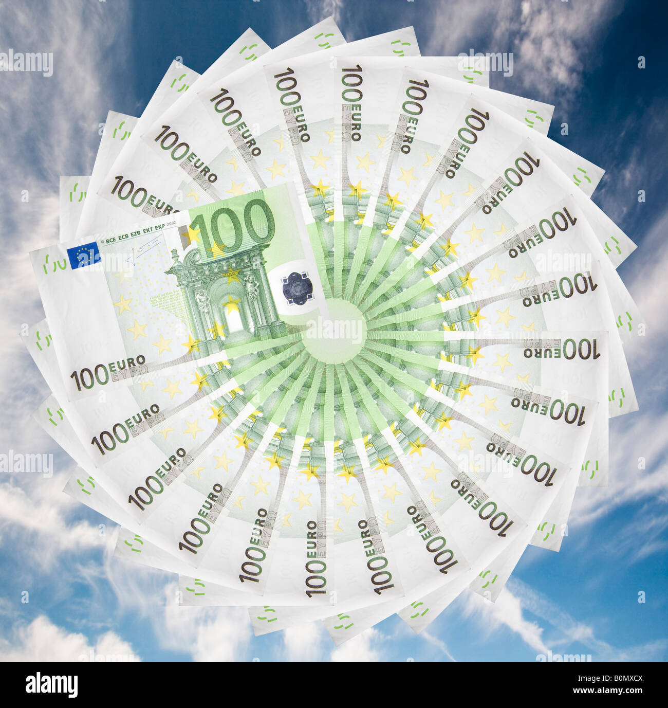 Euro banknotes spread out in a circle Stock Photo - Alamy